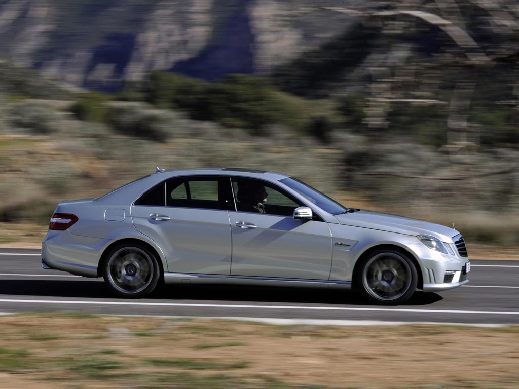 Mercedes Benz E64 AMG - Autocosmos.com