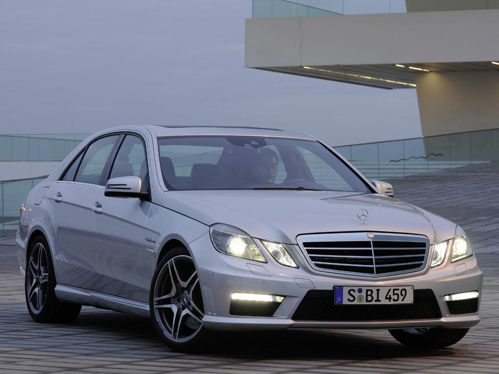 Mercedes Benz E64 AMG - Autocosmos.com