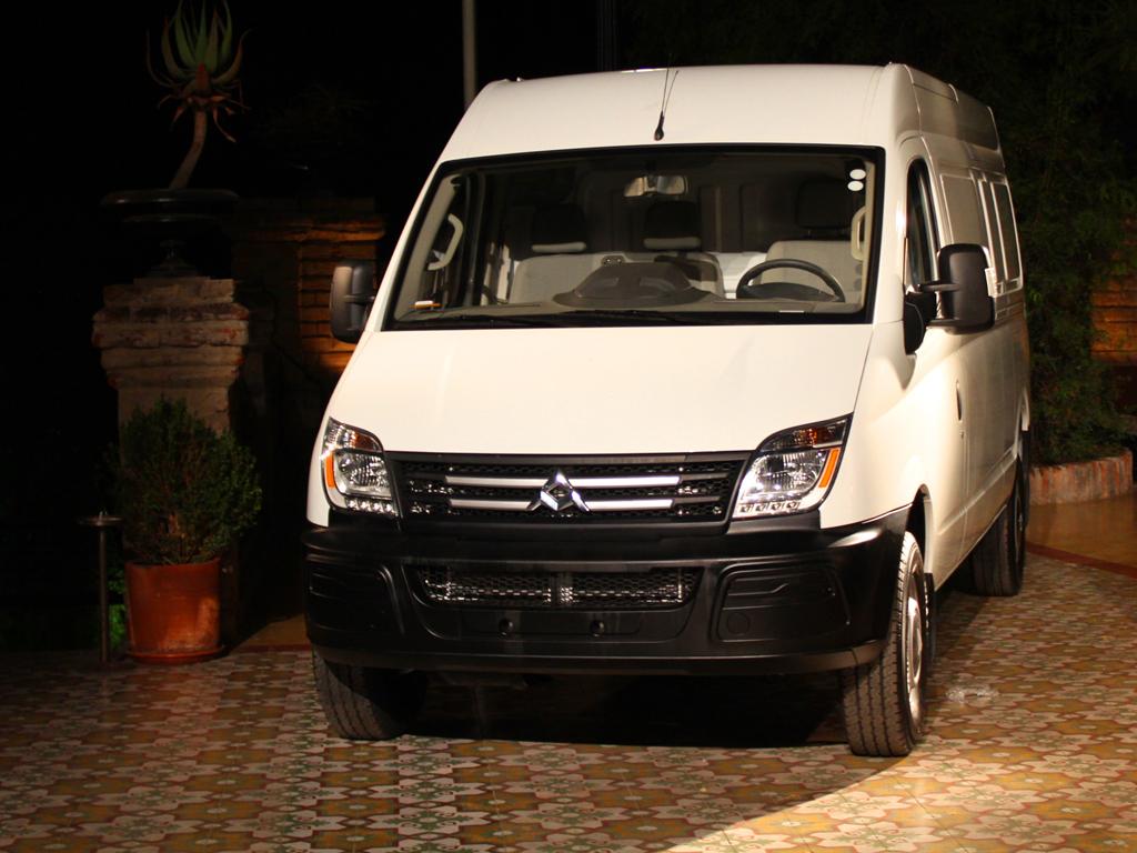 Maxus V80 Lanzamiento en Chile - Autocosmos.com