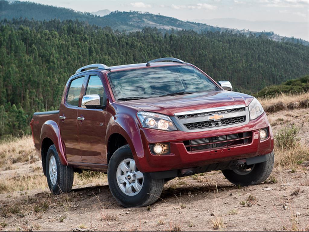 Aventura Chevrolet DMax 2014 - Autocosmos.com