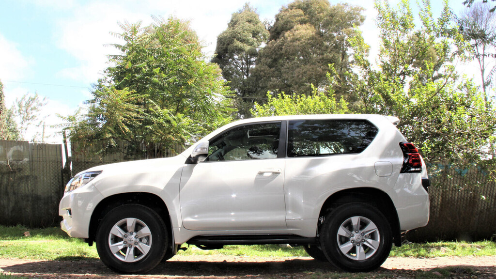 Toyota Prado Sumo - Autocosmos.com