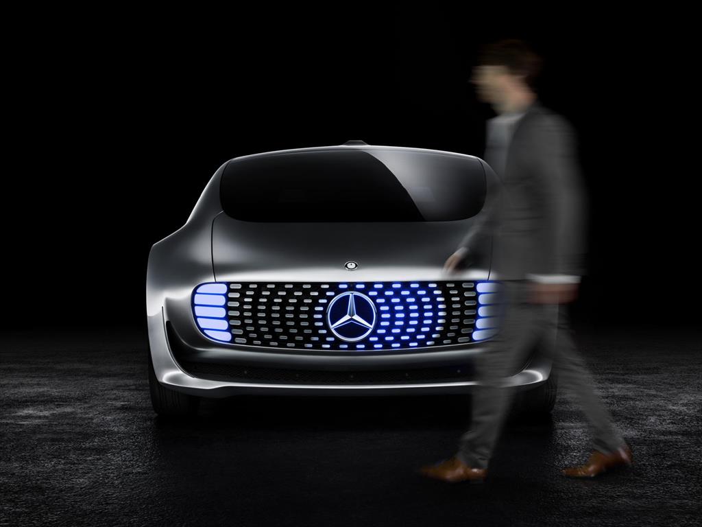 Mercedes-Benz F015 Luxury in Motion - Autocosmos.com