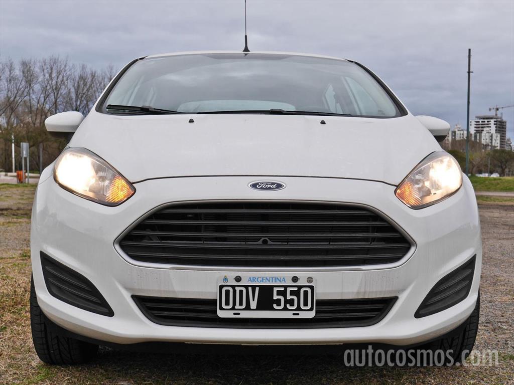 Ford Fiesta Kinetic hecho en Brasil a prueba - Autocosmos.com