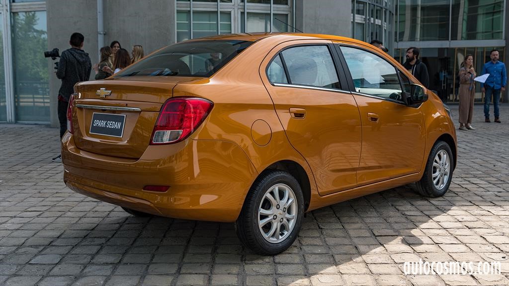 Lanzamiento en Chile - Chevrolet Spark Sedán - Autocosmos.com