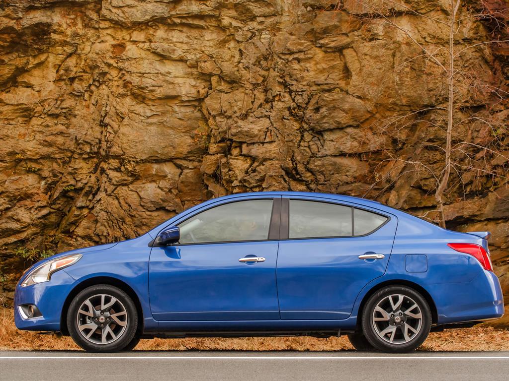 Nissan Versa 2015