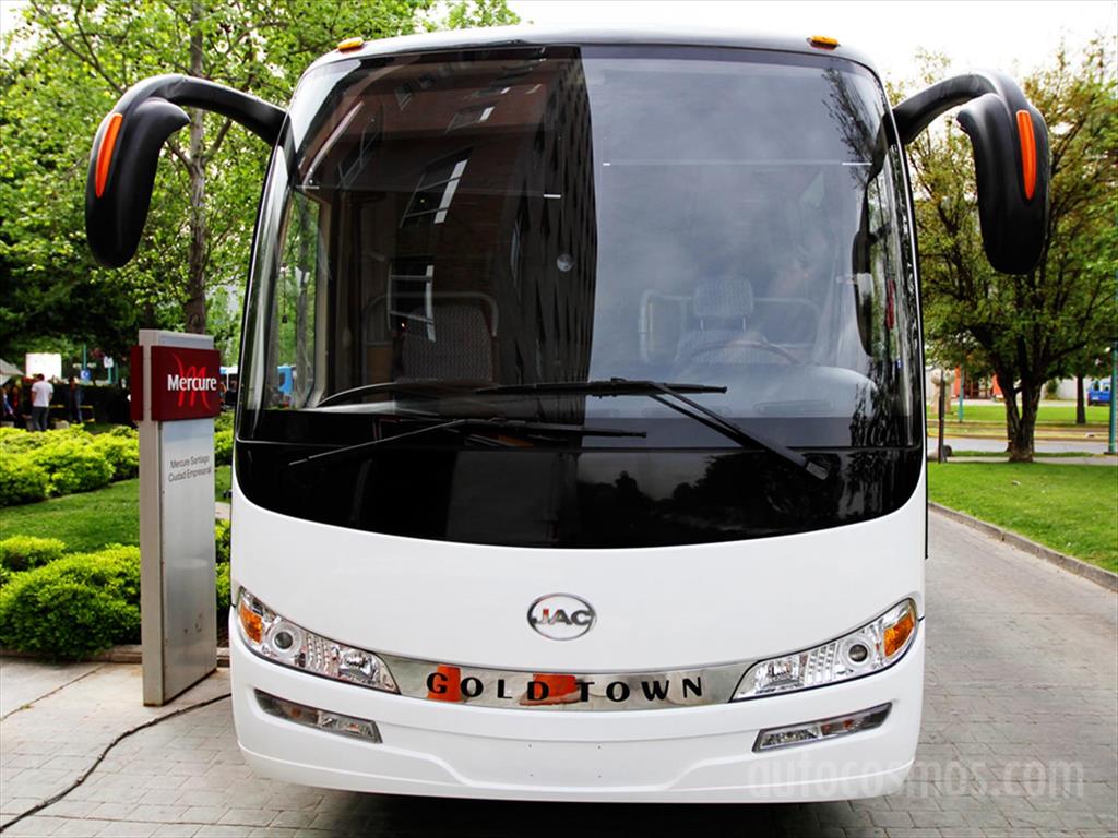 Bus JAC Línea Gold Town Lanzamiento en Chile - Autocosmos.com