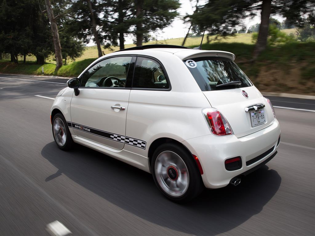 FIAT 500 Sporting 2016 - Autocosmos.com