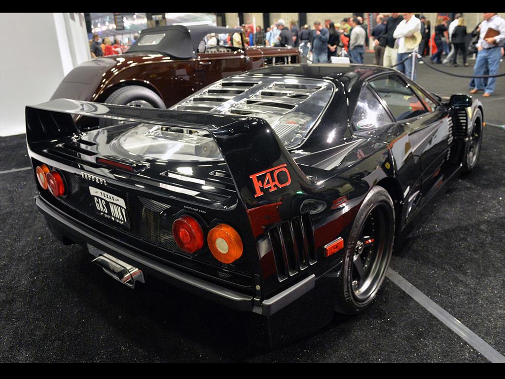 Ferrari F40 modificada por Gas Monkey - Autocosmos.com