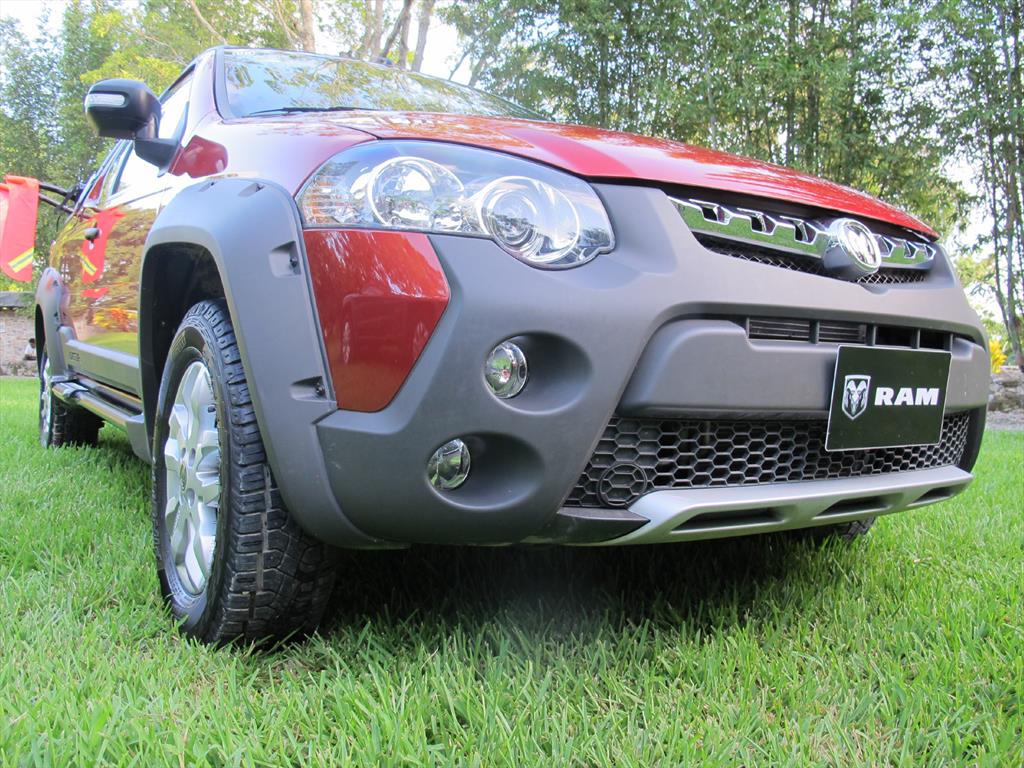 Ram 700 - Autocosmos.com