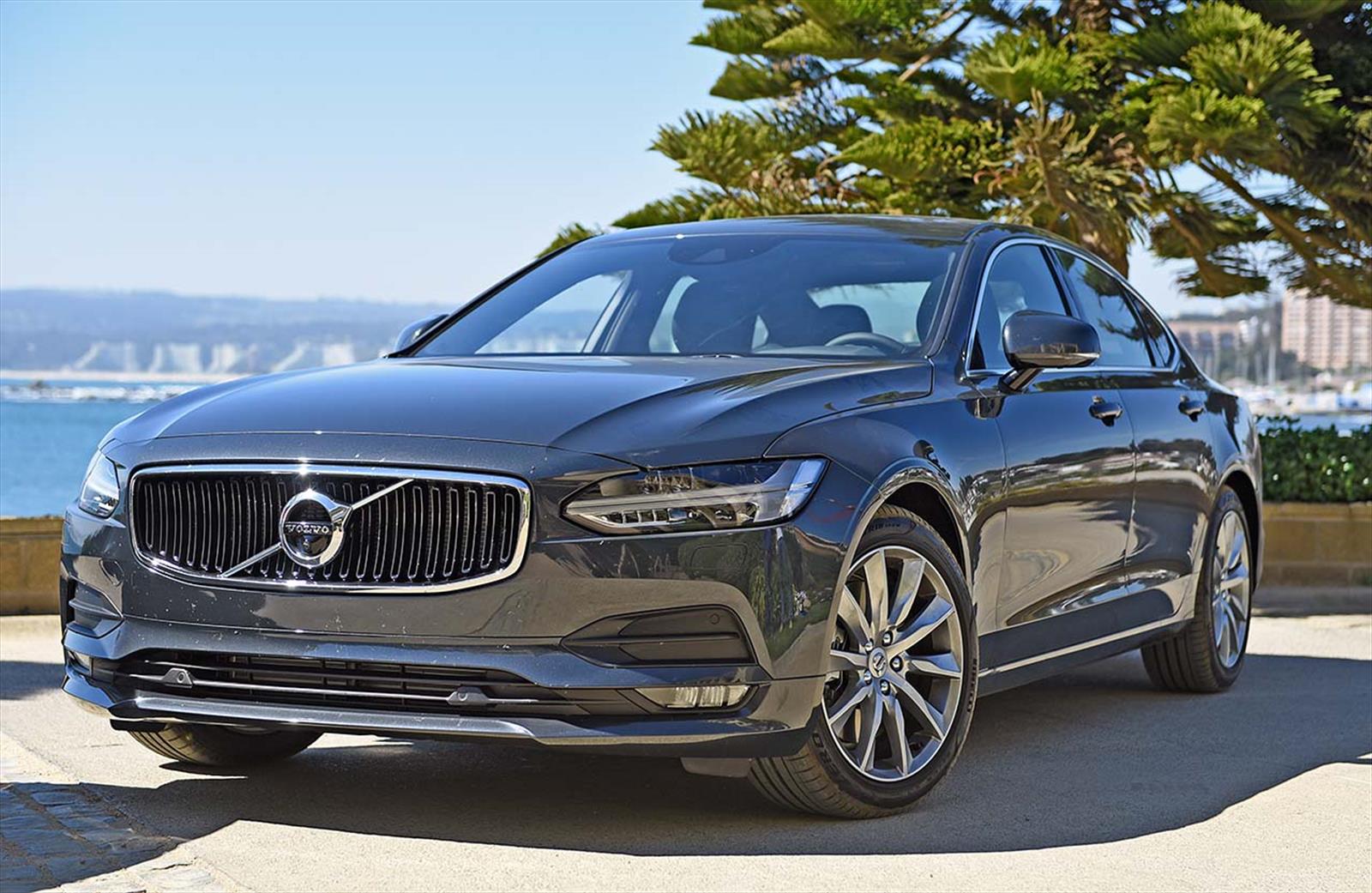 Test Drive: Volvo S90 2017 - Autocosmos.com