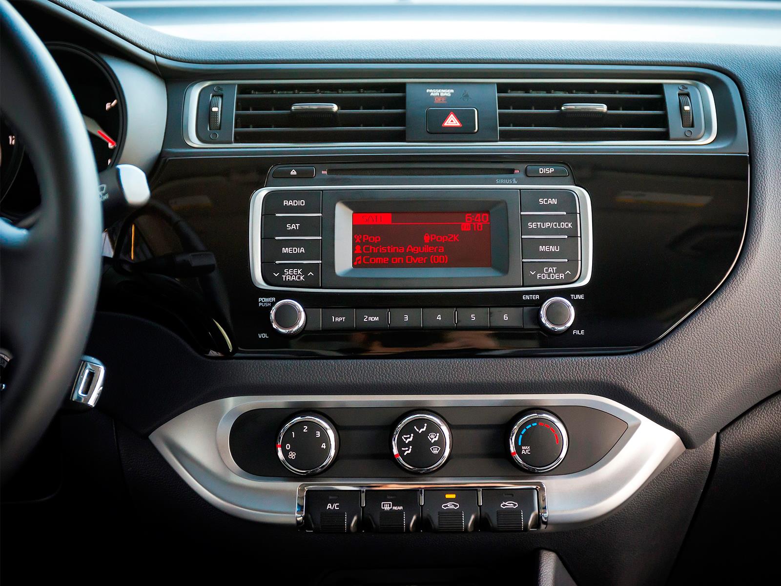 KIA Rio 2016 llega a México desde $189,900 pesos - Autocosmos.com