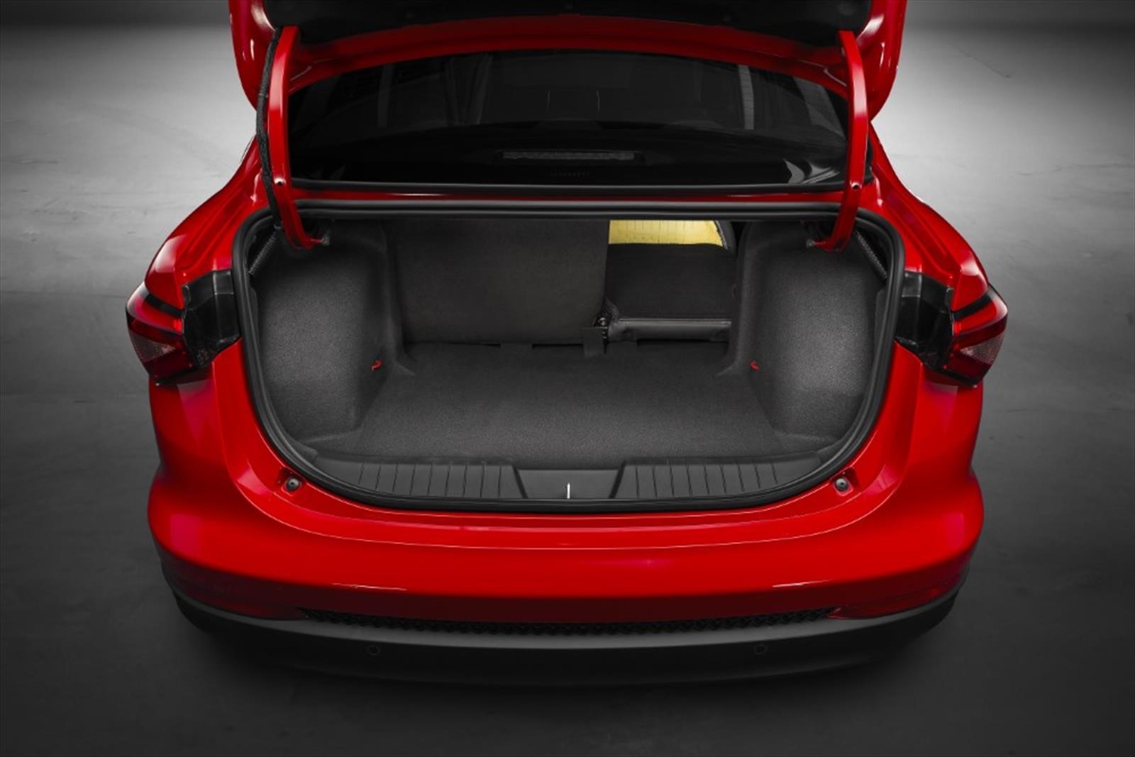 Test drive: Fiat Cronos 2019 - Autocosmos.com