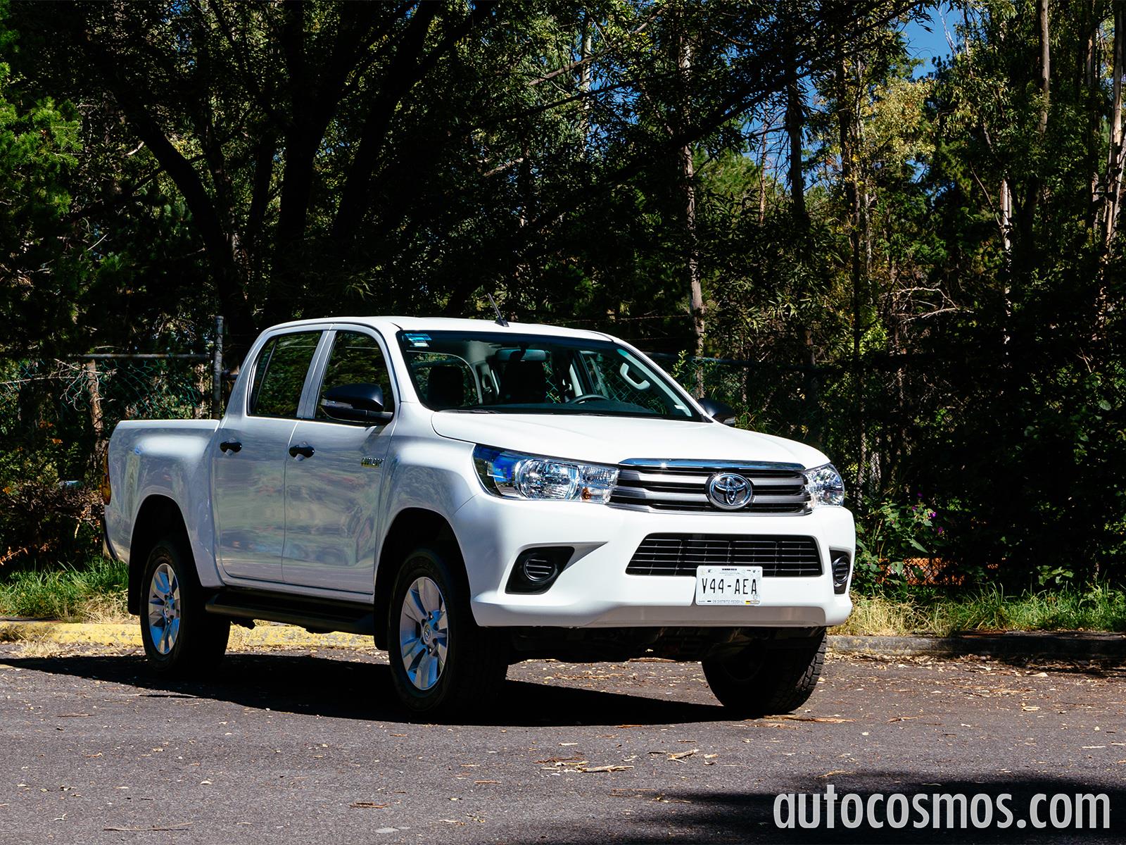 Toyota Hilux 2016 a prueba - Autocosmos.com