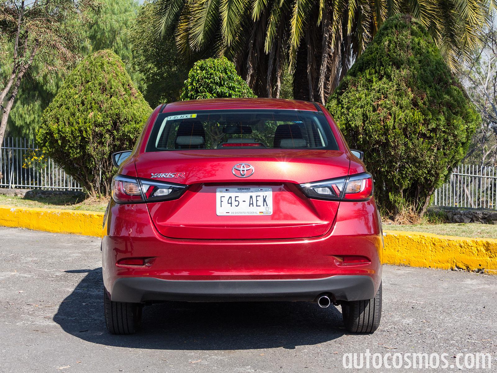 Toyota Yaris R 2016 a prueba - Autocosmos.com