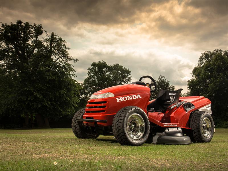 Es oficial: Honda tiene la podadora de césped más veloz del mundo