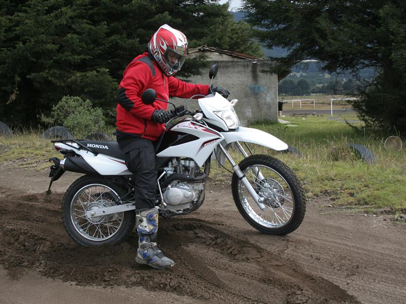 Honda XR 150 L 2015 a prueba