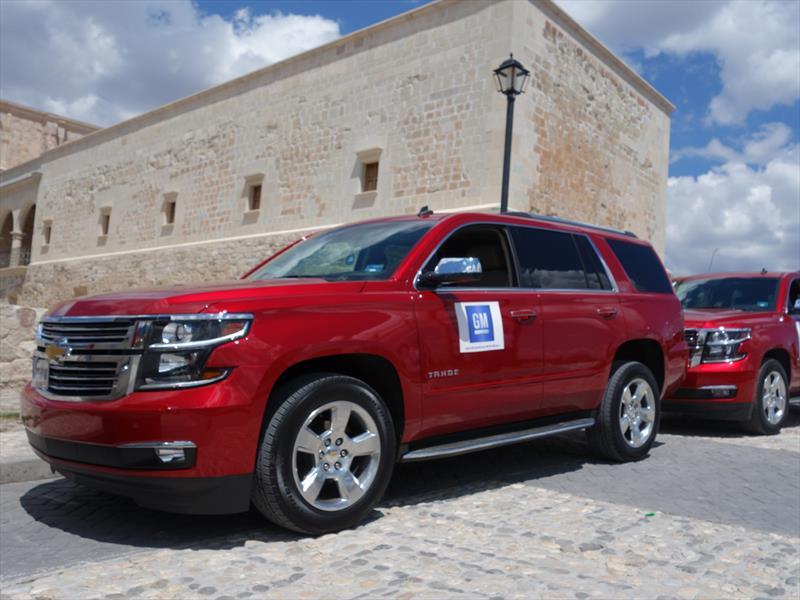 Chevrolet Suburban 2015 llega a México desde $697,200 pesos