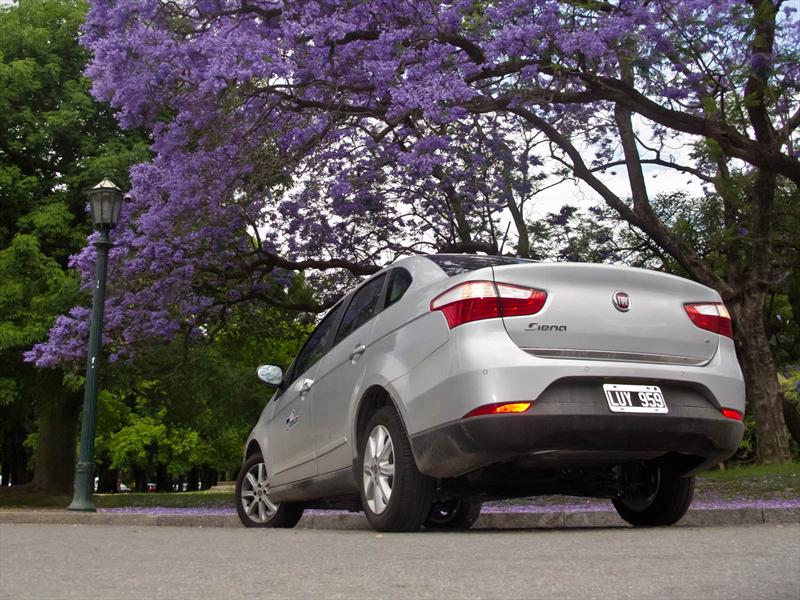 FIAT Grand Siena 1.4L a prueba: La reinvención de un clásico