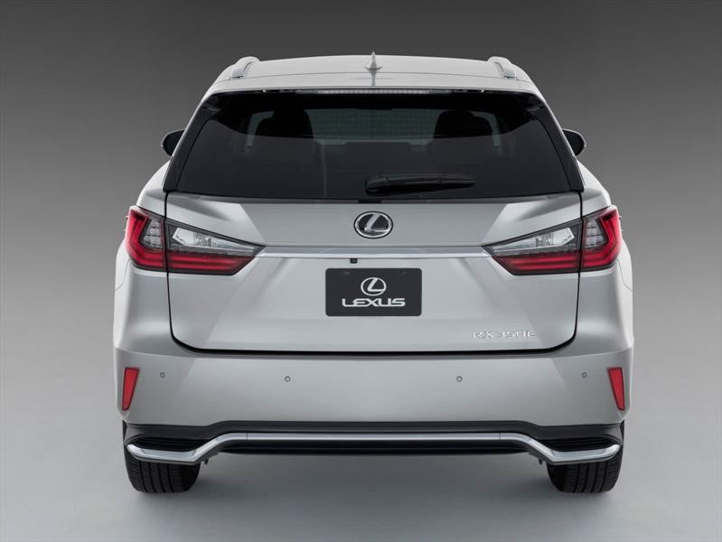 Lexus lanza en Chile la versión larga del SUV RX