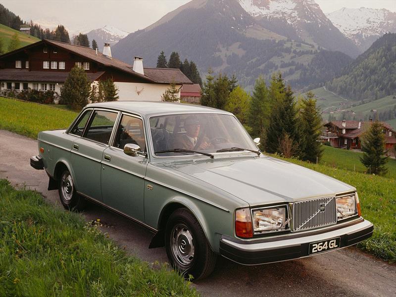 El emblemático Volvo 240 cumple 40 años