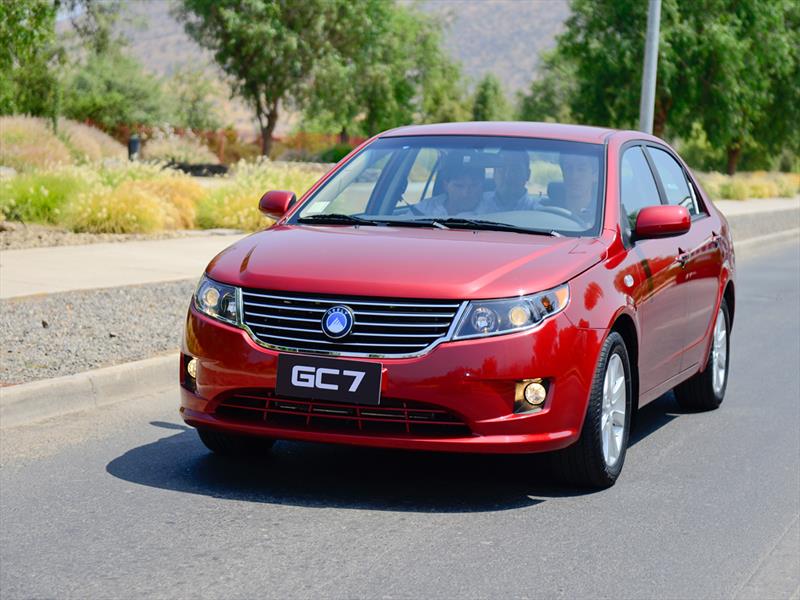 Geely GC7 2015 Lanzamiento en Chile - Autocosmos.com