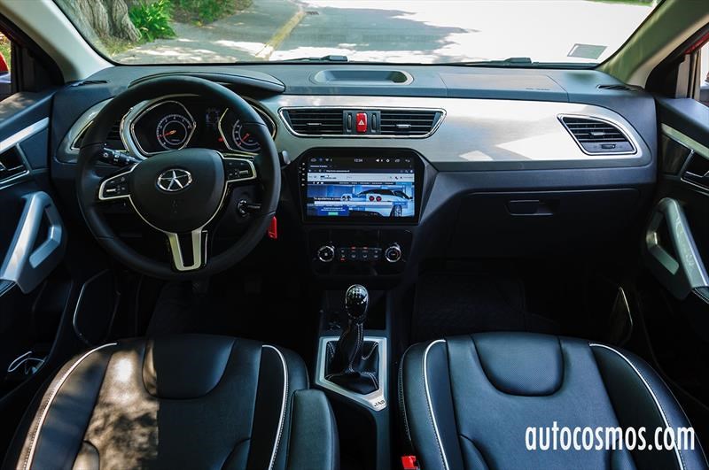 Test Drive: JAC S2 2017