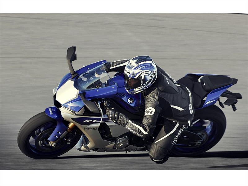 Yamaha R1 2015 llega a México en $299,900 pesos