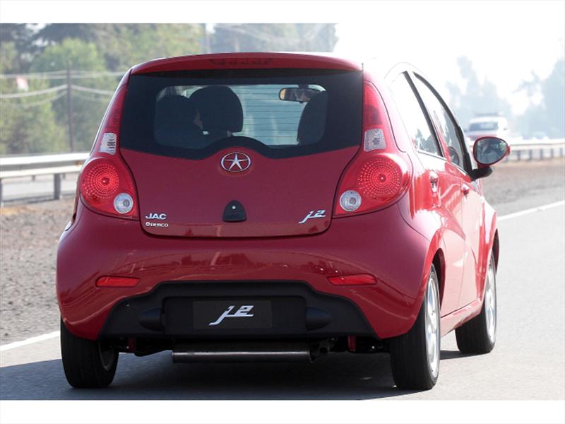 JAC J2: Citycar ultra competitivo llega a Chile - Autocosmos.com