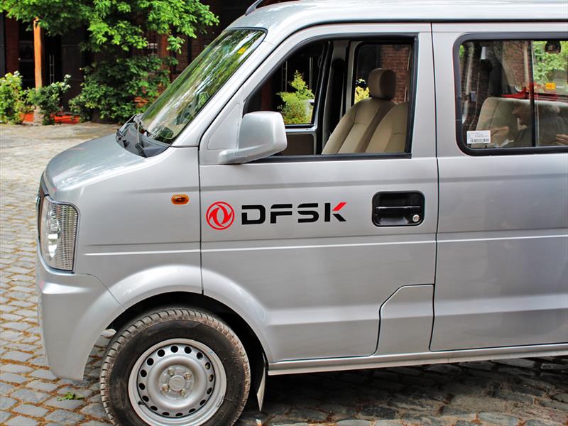 DFSK Serie V inicia venta en Chile: Versiones cabina simple y cabina doble