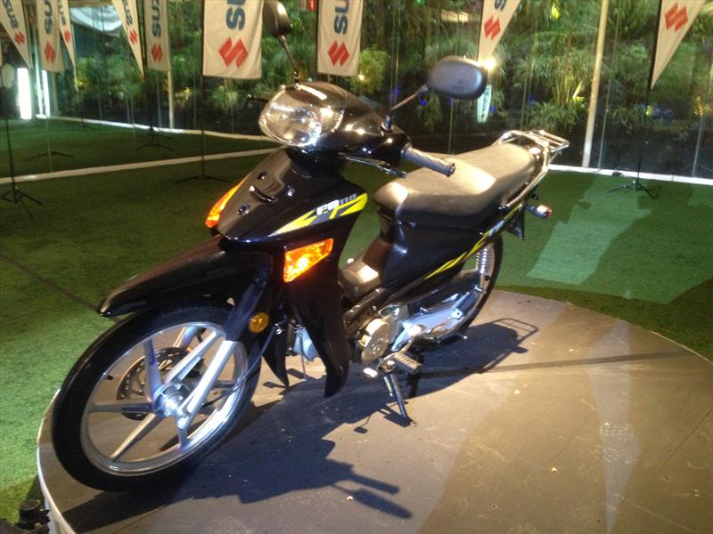 Suzuki presenta 4 nuevas motocicletas dentro de su gama 2014