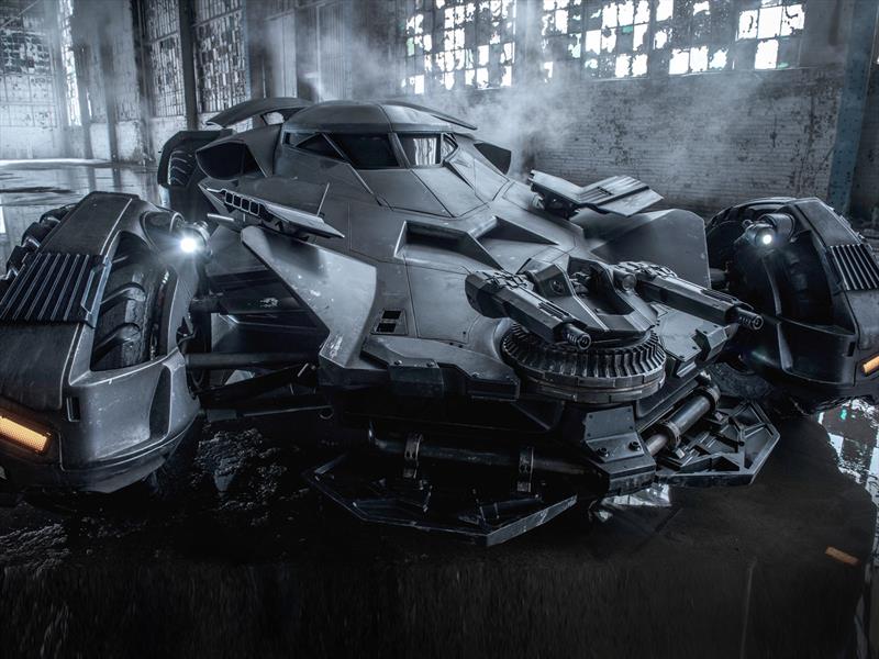 El nuevo Batimóvil al descubierto - Autocosmos.com