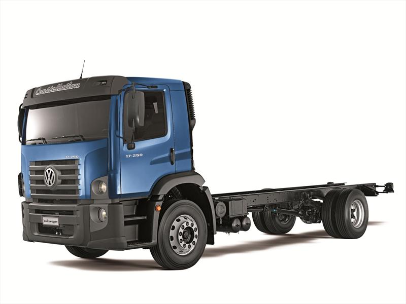 Llegó el Volkswagen Constellation 17.250 - Autocosmos.com