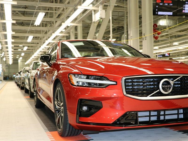 Volvo S60, primer carro de la marca sueca fabricado en Estados Unidos ...