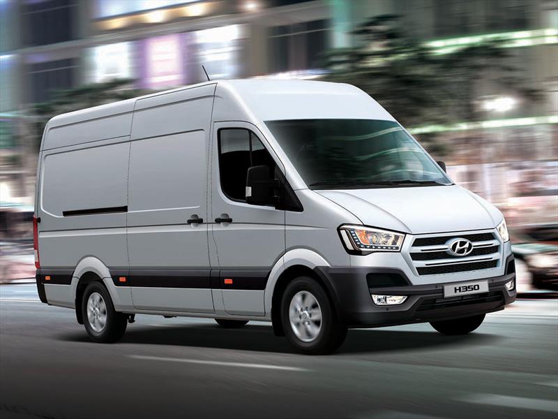Hyundai ya fabrica el nuevo H350, un vehículo utilitario que llegará a ...
