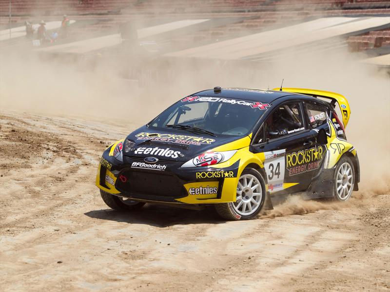 Video: Autos de Rally corriendo al mismo tiempo en terracería = Mucha ...